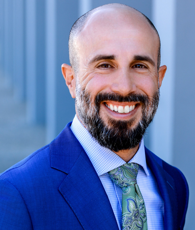 Ben Siminou | Singleton Schreiber